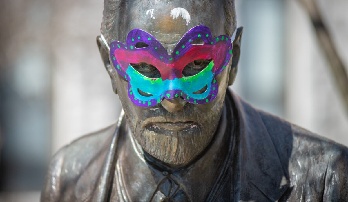 Photo Essay: Clark's Sigmund Freud statue | ClarkU News